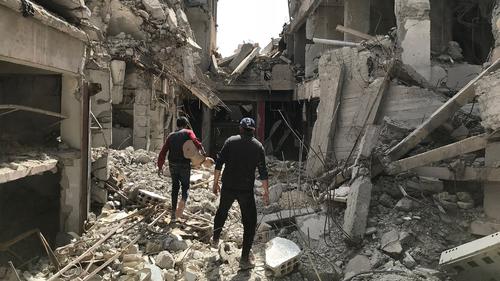 Syrie : Leila Mustafa, 30 ans, Kurde, est la nouvelle maire de Raqqa ...